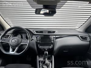 White Nissan Qashqai 2020 in Riga, with an engine capacity of 1.50 L and mileage of 89 thousand km for 14900 €, photo 15 on AUTOMOTO.COM.LV