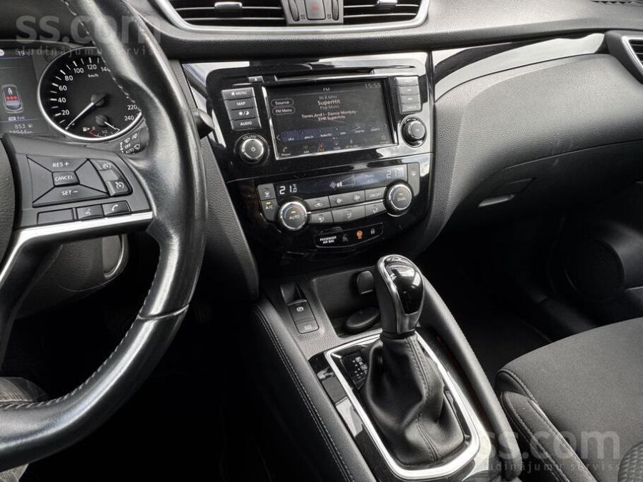 White Nissan Qashqai 2020 in Riga, with an engine capacity of 1.50 L and mileage of 89 thousand km for 14900 €, photo 18 on AUTOMOTO.COM.LV