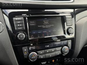 White Nissan Qashqai 2020 in Riga, with an engine capacity of 1.50 L and mileage of 89 thousand km for 14900 €, photo 20 on AUTOMOTO.COM.LV