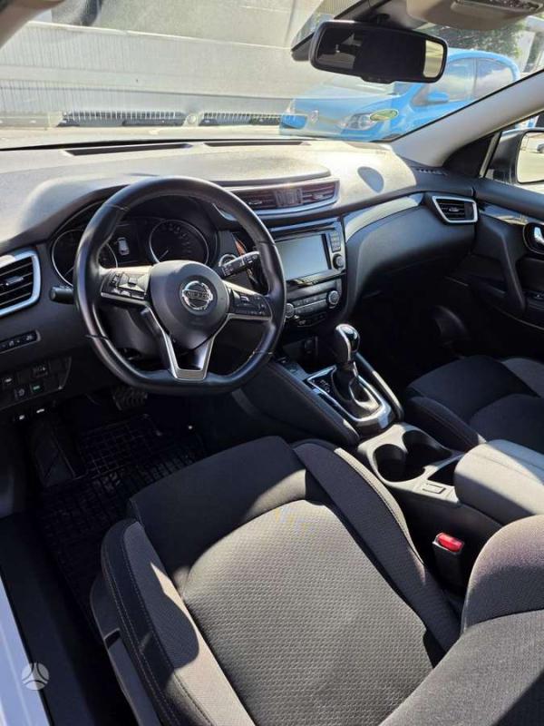 Nissan Qashqai 2020 Viļņa vietnē Balts Nissan Qashqai 2020 Viļņa, ar dzinēja tilpumu 1.33 L un nobraukumu 72 tūkst. km par 15250 €, foto 6 vietnē AUTOMOTO.COM.LV
