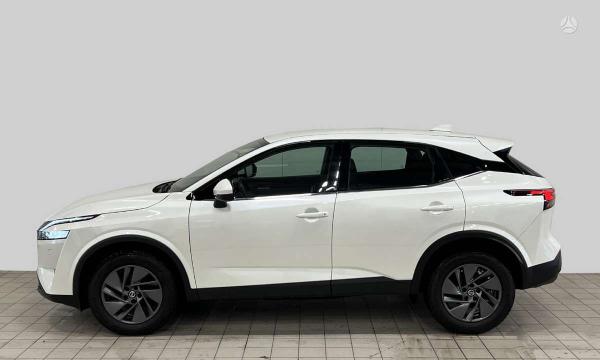 White Nissan Qashqai 2021 in Kaunas, with an engine capacity of 1.33 L and mileage of 54 thousand km for 18800 €, photo 2 on AUTOMOTO.COM.LV