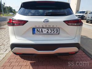 Balts Nissan Qashqai 2021 Daugavpils, ar dzinēja tilpumu 1.30 L un nobraukumu 60 tūkst. km par 20700 €, foto 6 vietnē AUTOMOTO.COM.LV
