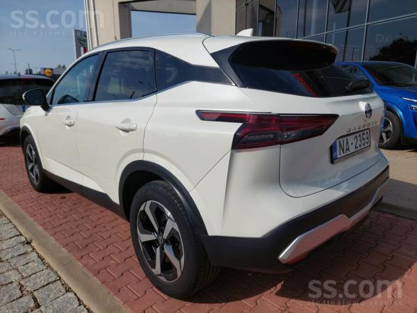 White Nissan Qashqai 2021 in Daugavpils, with an engine capacity of 1.30 L and mileage of 60 thousand km for 20700 €, photo 6 on AUTOMOTO.COM.LV