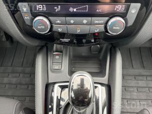 White Nissan Qashqai 2021 in Riga, with an engine capacity of 1.30 L and mileage of 81 thousand km for 15900 €, photo 19 on AUTOMOTO.COM.LV