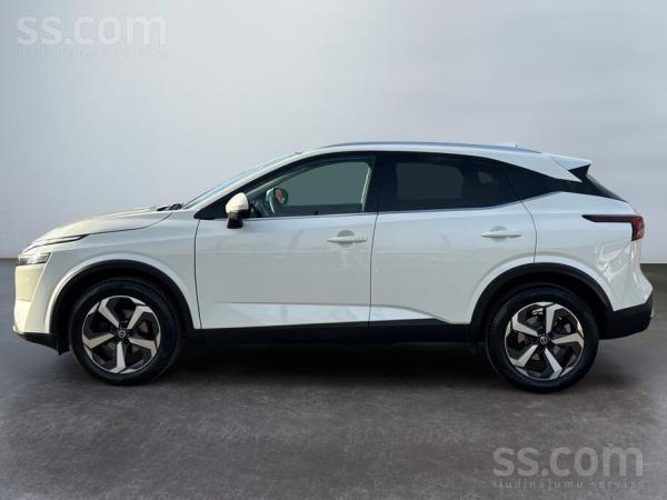 Balts Nissan Qashqai 2021 Rīga, ar dzinēja tilpumu 1.30 L un nobraukumu 66 tūkst. km par 19950 €, foto 2 vietnē AUTOMOTO.COM.LV