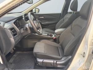 White Nissan Qashqai 2021 in Riga, with an engine capacity of 1.30 L and mileage of 66 thousand km for 19950 €, photo 10 on AUTOMOTO.COM.LV