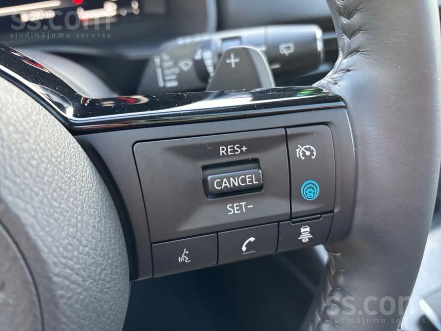 White Nissan Qashqai 2021 in Riga, with an engine capacity of 1.30 L and mileage of 66 thousand km for 19950 €, photo 20 on AUTOMOTO.COM.LV