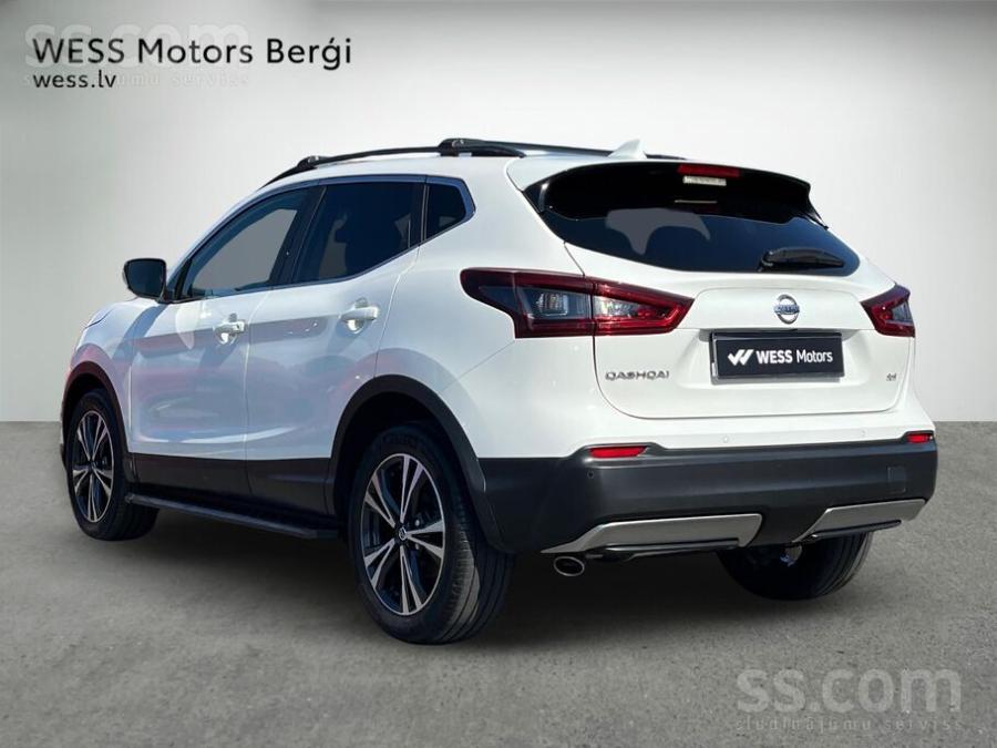 White Nissan Qashqai 2021 in Riga, with an engine capacity of 1.30 L and mileage of 56 thousand km for 18990 €, photo 25 on AUTOMOTO.COM.LV