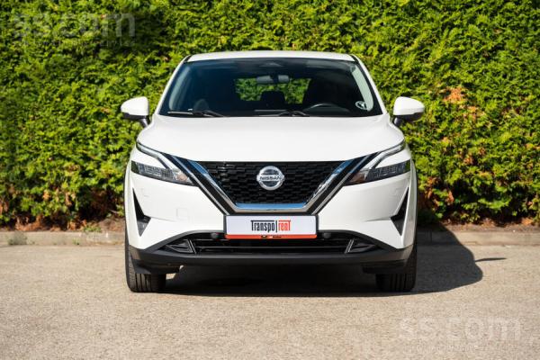 Balts Nissan Qashqai 2021 Rīga, ar dzinēja tilpumu 1.30 L un nobraukumu 46 tūkst. km par 18950 €, foto 2 vietnē AUTOMOTO.COM.LV