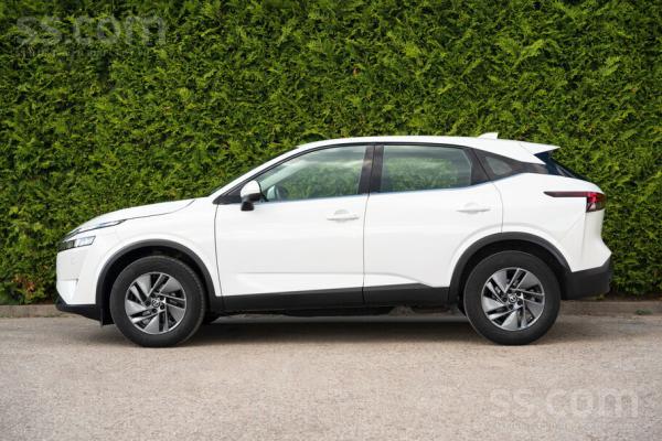 Balts Nissan Qashqai 2021 Rīga, ar dzinēja tilpumu 1.30 L un nobraukumu 46 tūkst. km par 18950 €, foto 9 vietnē AUTOMOTO.COM.LV