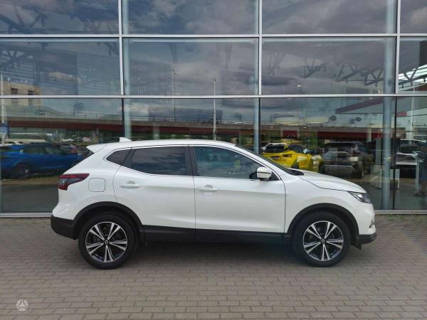 Balts Nissan Qashqai 2021 Viļņa, ar dzinēja tilpumu 1.33 L un nobraukumu 63 tūkst. km par 17600 €, foto 5 vietnē AUTOMOTO.COM.LV