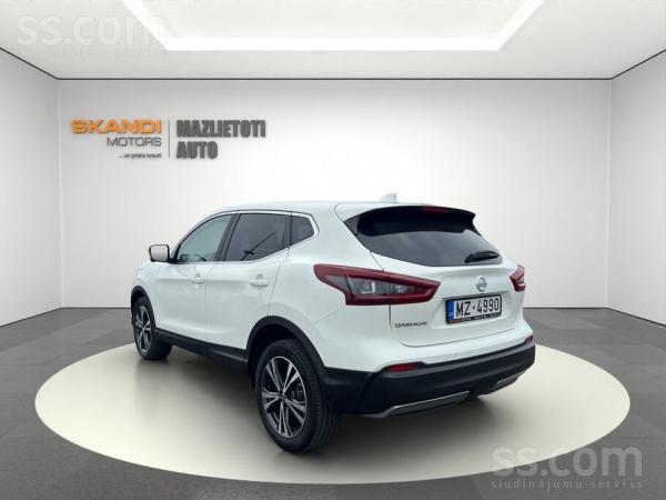 Balts Nissan Qashqai 2021 Rīga, ar dzinēja tilpumu 1.30 L un nobraukumu 87 tūkst. km par 15990 €, foto 4 vietnē AUTOMOTO.COM.LV