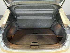 Balts Nissan Qashqai 2021 Rīga, ar dzinēja tilpumu 1.30 L un nobraukumu 66 tūkst. km par 20990 €, foto 19 vietnē AUTOMOTO.COM.LV