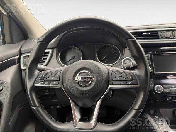 White Nissan Qashqai 2021 in Riga, with an engine capacity of 1.30 L and mileage of 90 thousand km for 15900 €, photo 10 on AUTOMOTO.COM.LV