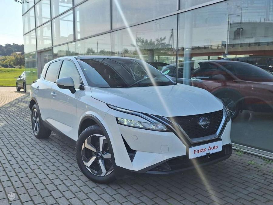 White Nissan Qashqai 2022 in Vilnius, with an engine capacity of 1.33 L and mileage of 73 thousand km for 20500 €, photo 5 on AUTOMOTO.COM.LV