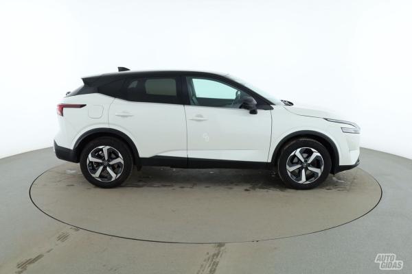 Balts Nissan Qashqai 2022 Kauņa, ar dzinēja tilpumu 0.00 L un nobraukumu 63 tūkst. km par 28530 €, foto 6 vietnē AUTOMOTO.COM.LV