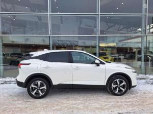 White Nissan Qashqai 2022 in Vilnius, with an engine capacity of 1.33 L and mileage of 61 thousand km for 20400 €, photo 5 on AUTOMOTO.COM.LV