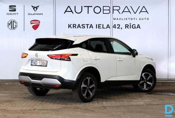 Balts Nissan Qashqai 2022 Rīga, ar dzinēja tilpumu 1.30 L un nobraukumu 70 tūkst. km par 19990 €, foto 2 vietnē AUTOMOTO.COM.LV