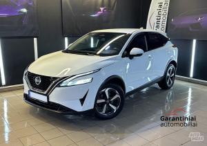 White Nissan Qashqai 2022 in Avizieniai, with an engine capacity of 1.30 L and mileage of 104 thousand km for 19550 €, photo  on AUTOMOTO.COM.LV