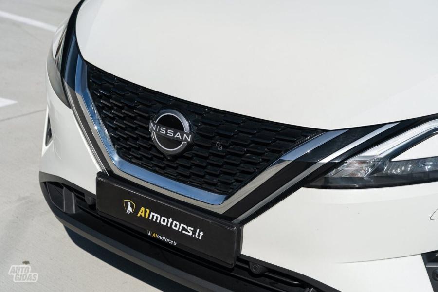 White Nissan Qashqai 2022 in Vilnius, with an engine capacity of 1.30 L and mileage of 103 thousand km for 18950 €, photo 6 on AUTOMOTO.COM.LV