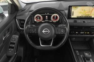 White Nissan Qashqai 2022 in Vilnius, with an engine capacity of 1.30 L and mileage of 103 thousand km for 18950 €, photo 22 on AUTOMOTO.COM.LV