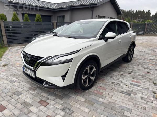 Balts Nissan Qashqai 2022 Rīga, ar dzinēja tilpumu 1.30 L un nobraukumu 101 tūkst. km par 21200 €, foto 1 vietnē AUTOMOTO.COM.LV