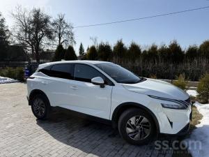 Белый Ниссан Кашкай 2022 в Елгава, объемом двигателя 1.30 л и пробегом 102 тыс. км за 17000 €, фото 3 на AUTOMOTO.COM.LV
