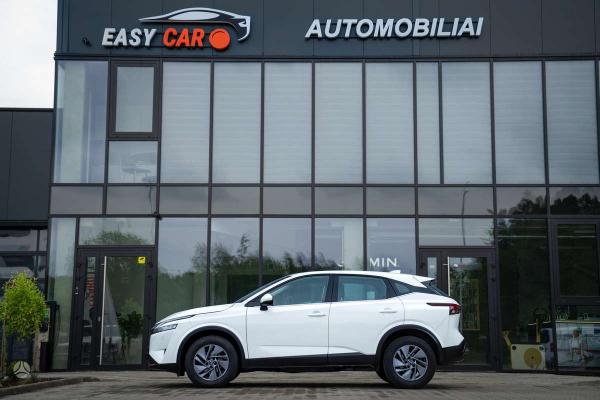 White Nissan Qashqai 2022 in Vilnius, with an engine capacity of 1.33 L and mileage of 61 thousand km for 18300 €, photo 2 on AUTOMOTO.COM.LV