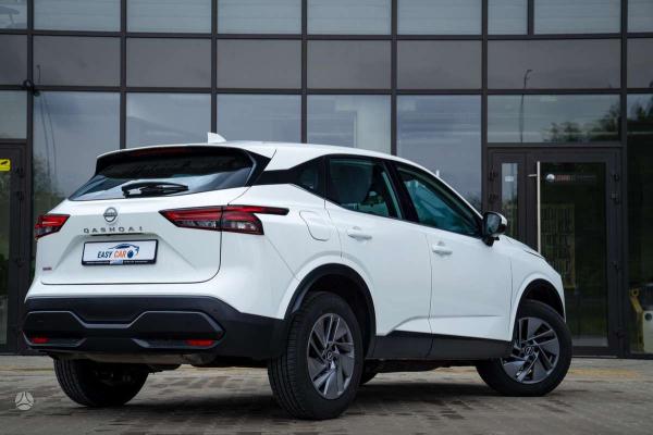 White Nissan Qashqai 2022 in Vilnius, with an engine capacity of 1.33 L and mileage of 61 thousand km for 18300 €, photo 7 on AUTOMOTO.COM.LV
