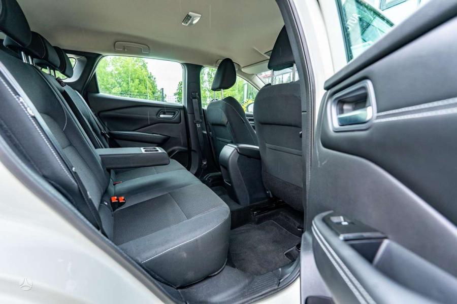 Balts Nissan Qashqai 2022 Viļņa, ar dzinēja tilpumu 1.33 L un nobraukumu 61 tūkst. km par 18300 €, foto 17 vietnē AUTOMOTO.COM.LV