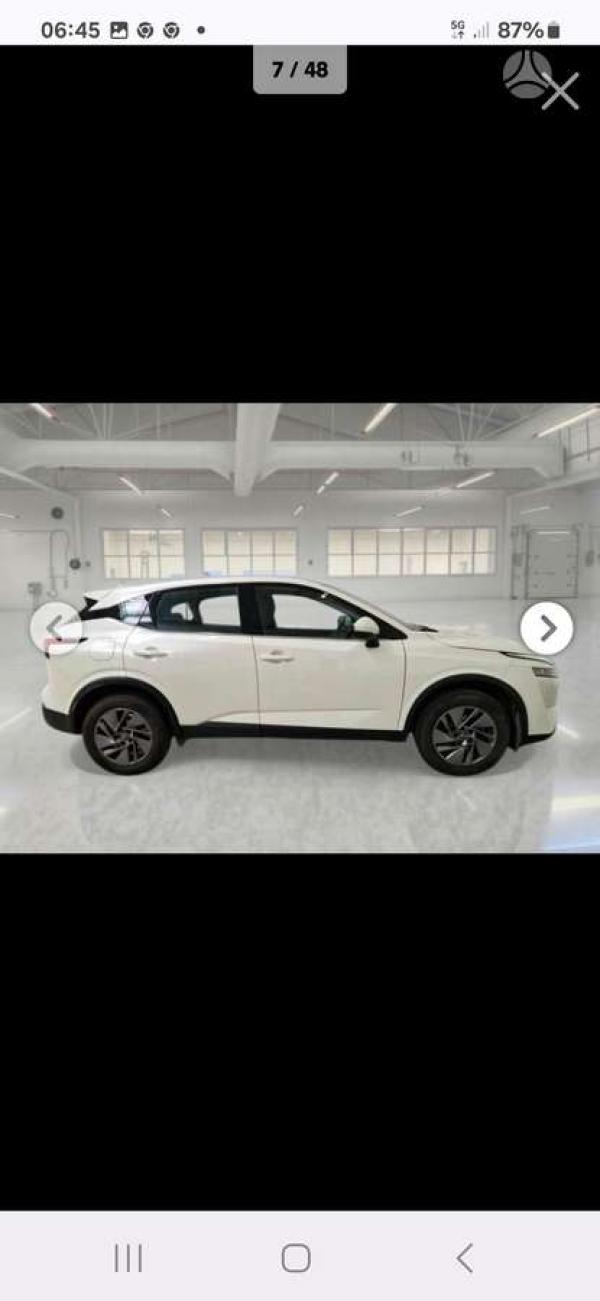 White Nissan Qashqai 2022 in Kaunas, with an engine capacity of 1.30 L and mileage of 170 thousand km for 11950 €, photo 3 on AUTOMOTO.COM.LV
