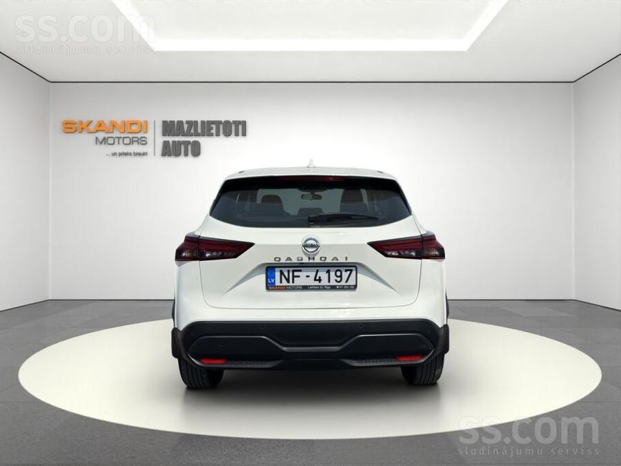 Balts Nissan Qashqai 2022 Rīga, ar dzinēja tilpumu 1.30 L un nobraukumu 95 tūkst. km par 17990 €, foto 6 vietnē AUTOMOTO.COM.LV