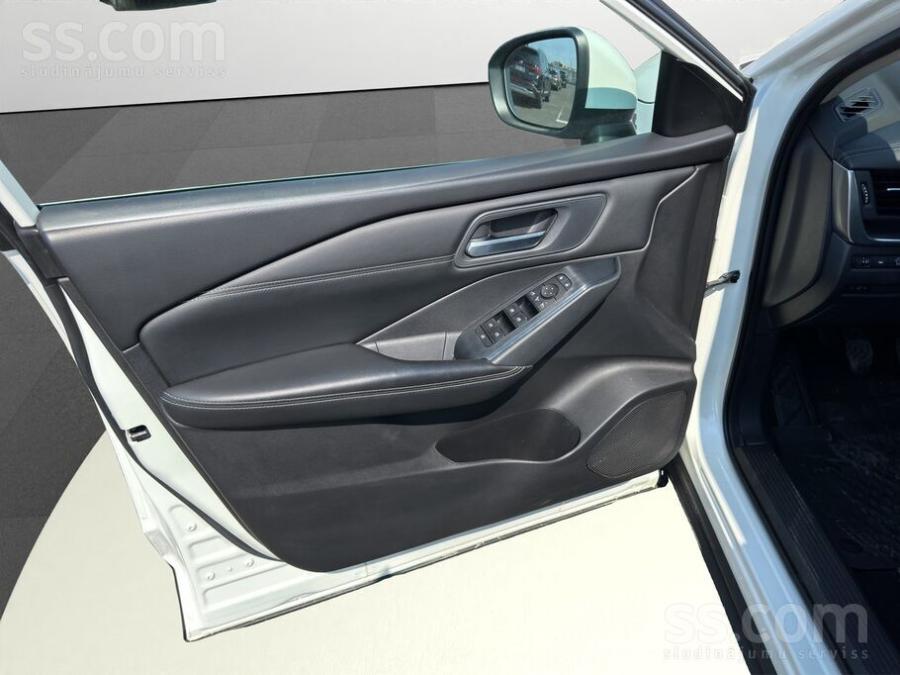 Balts Nissan Qashqai 2022 Rīga, ar dzinēja tilpumu 1.30 L un nobraukumu 95 tūkst. km par 17990 €, foto 13 vietnē AUTOMOTO.COM.LV