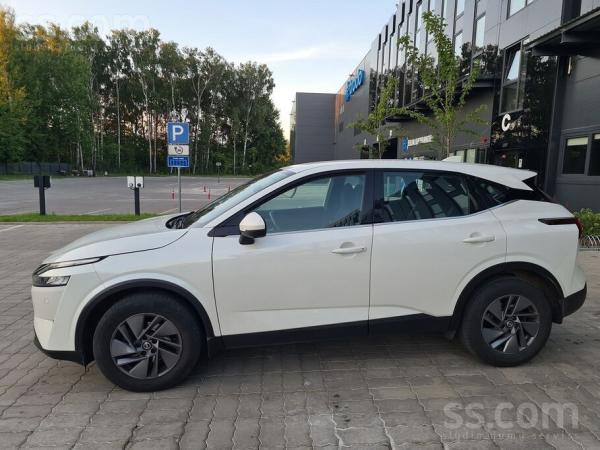 Белый Ниссан Кашкай 2022 в Рига, объемом двигателя 1.30 л и пробегом 66 тыс. км за 17770 €, фото 4 на AUTOMOTO.COM.LV