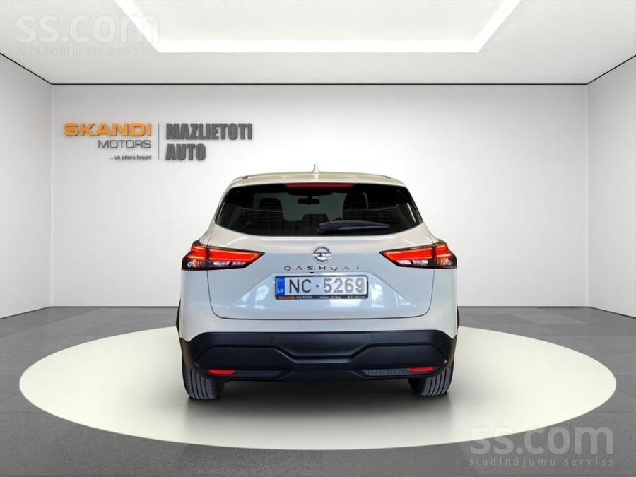 Balts Nissan Qashqai 2022 Rīga, ar dzinēja tilpumu 1.30 L un nobraukumu 37 tūkst. km par 19290 €, foto 6 vietnē AUTOMOTO.COM.LV