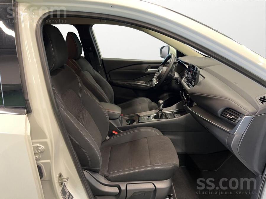 Balts Nissan Qashqai 2022 Rīga, ar dzinēja tilpumu 1.30 L un nobraukumu 37 tūkst. km par 19290 €, foto 18 vietnē AUTOMOTO.COM.LV