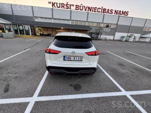 Белый Ниссан Кашкай 2023 в Тукумс, объемом двигателя 1.30 л и пробегом 108 тыс. км за 20500 €, фото 4 на AUTOMOTO.COM.LV