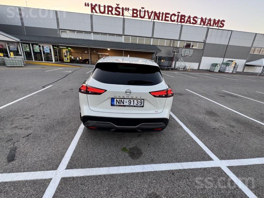 Белый Ниссан Кашкай 2023 в Тукумс, объемом двигателя 1.30 л и пробегом 108 тыс. км за 20500 €, фото 4 на AUTOMOTO.COM.LV