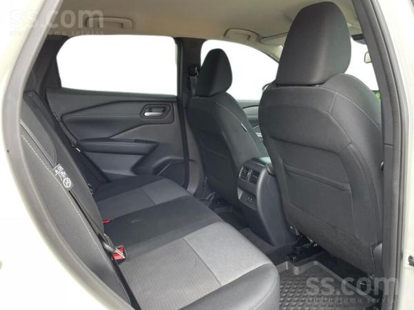 Balts Nissan Qashqai 2023 Rīga, ar dzinēja tilpumu 1.30 L un nobraukumu 111 tūkst. km par 18590 €, foto 8 vietnē AUTOMOTO.COM.LV