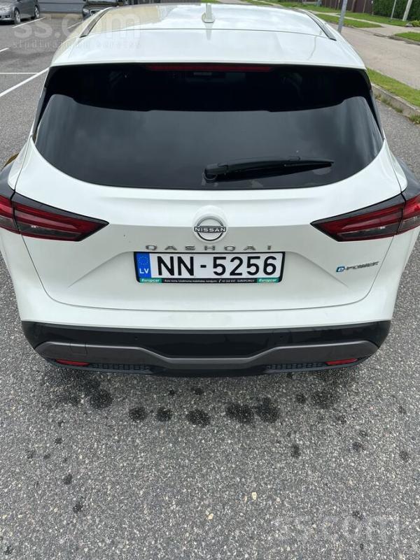 Nissan Qashqai 2023 Rīga vietnē Balts Nissan Qashqai 2023 Rīga, ar dzinēja tilpumu 1.50 L un nobraukumu 100 tūkst. km par 22900 €, foto 4 vietnē AUTOMOTO.COM.LV