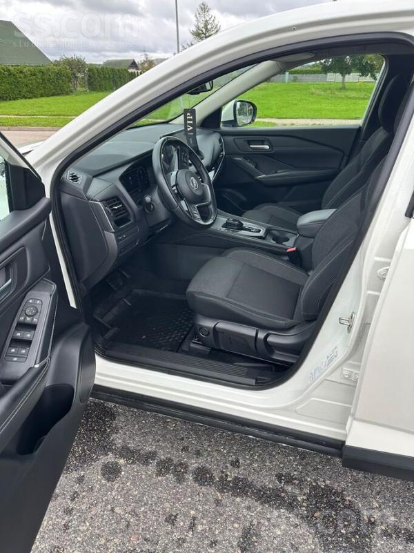 Nissan Qashqai 2023 Rīga vietnē Balts Nissan Qashqai 2023 Rīga, ar dzinēja tilpumu 1.50 L un nobraukumu 100 tūkst. km par 22900 €, foto 6 vietnē AUTOMOTO.COM.LV