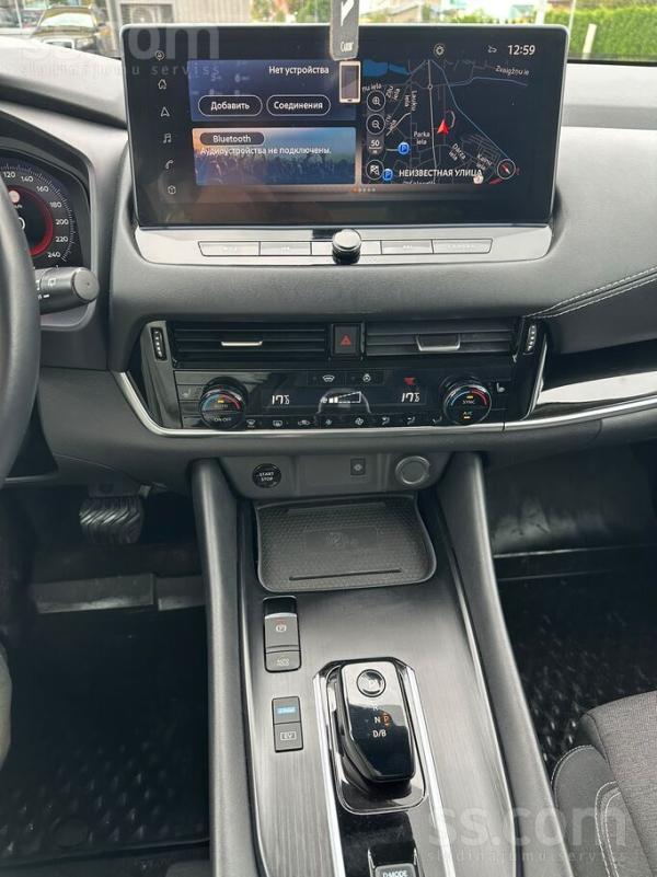Nissan Qashqai 2023 Rīga vietnē Balts Nissan Qashqai 2023 Rīga, ar dzinēja tilpumu 1.50 L un nobraukumu 100 tūkst. km par 22900 €, foto 7 vietnē AUTOMOTO.COM.LV