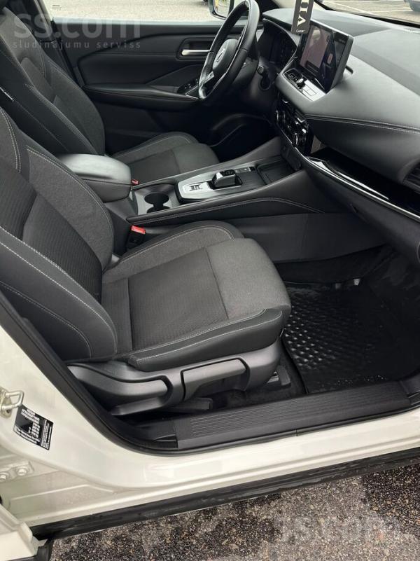 Nissan Qashqai 2023 Rīga vietnē Balts Nissan Qashqai 2023 Rīga, ar dzinēja tilpumu 1.50 L un nobraukumu 100 tūkst. km par 22900 €, foto 10 vietnē AUTOMOTO.COM.LV
