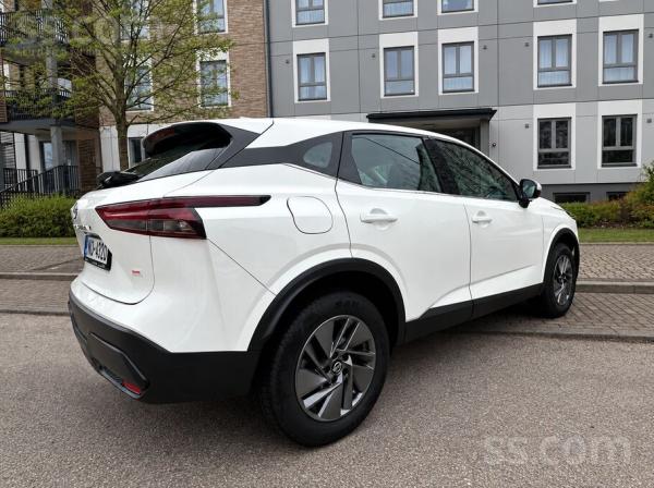 Balts Nissan Qashqai 2023 Rīga, ar dzinēja tilpumu 1.30 L un nobraukumu 59 tūkst. km par 17500 €, foto 6 vietnē AUTOMOTO.COM.LV