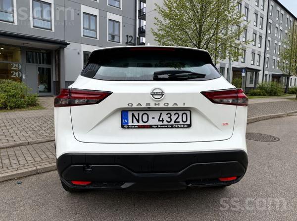 Balts Nissan Qashqai 2023 Rīga, ar dzinēja tilpumu 1.30 L un nobraukumu 59 tūkst. km par 17500 €, foto 7 vietnē AUTOMOTO.COM.LV