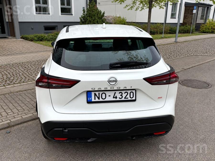 Balts Nissan Qashqai 2023 Rīga, ar dzinēja tilpumu 1.30 L un nobraukumu 59 tūkst. km par 17500 €, foto 14 vietnē AUTOMOTO.COM.LV