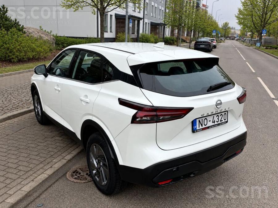Balts Nissan Qashqai 2023 Rīga, ar dzinēja tilpumu 1.30 L un nobraukumu 59 tūkst. km par 17500 €, foto 15 vietnē AUTOMOTO.COM.LV
