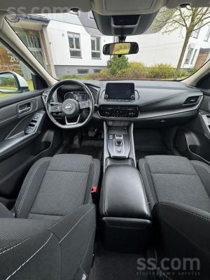 Balts Nissan Qashqai 2023 Rīga, ar dzinēja tilpumu 1.30 L un nobraukumu 59 tūkst. km par 17500 €, foto 24 vietnē AUTOMOTO.COM.LV