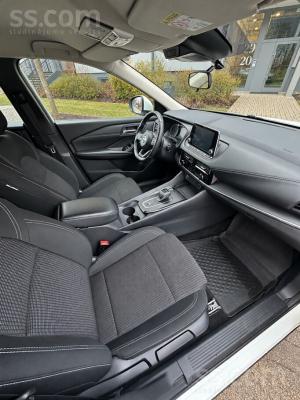 Balts Nissan Qashqai 2023 Rīga, ar dzinēja tilpumu 1.30 L un nobraukumu 59 tūkst. km par 17500 €, foto 25 vietnē AUTOMOTO.COM.LV