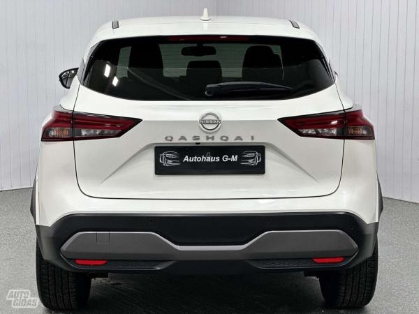White Nissan Qashqai 2024 in Kaunas, with an engine capacity of 1.30 L and mileage of 75 thousand km for 24630 €, photo 8 on AUTOMOTO.COM.LV
